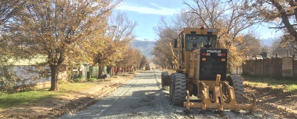 Affordable plant hire and road construction equipment linomtha.co.za